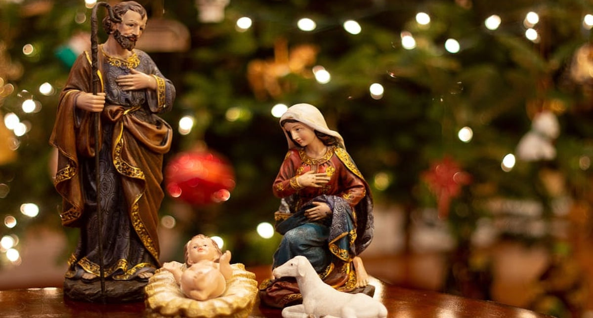 A Family Tradition That Becomes a Family Heirloom - The Nativity Crèch