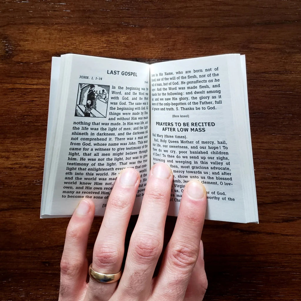 Holy Sacrifice of the Mass Pocket Missal | The Catholic Company®