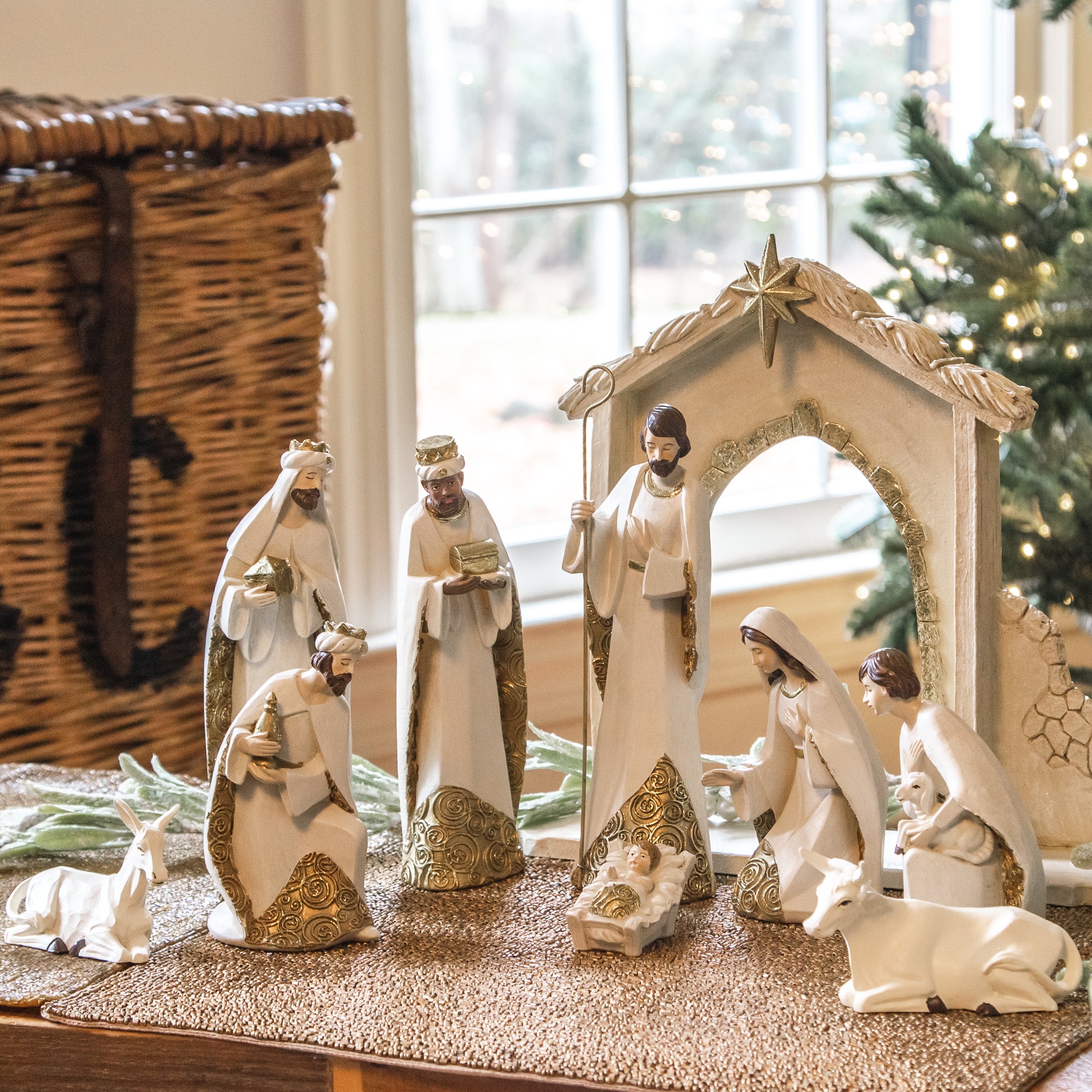 Ivory and Gold Nativity Set | The Catholic Company®